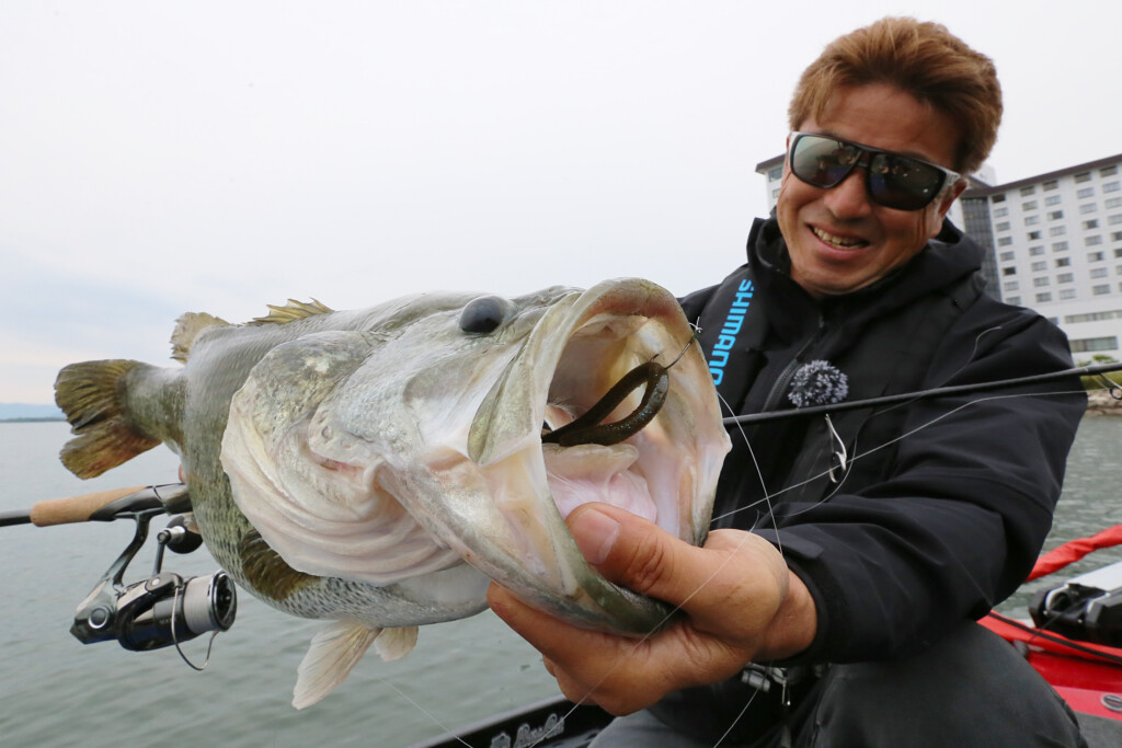 奥田学ビッグセオリーvol.14 「沈んだ魚を食わせる奥田の3大フィネス」 | 釣りの総合動画サイト「Vish（ヴィッシュ）」