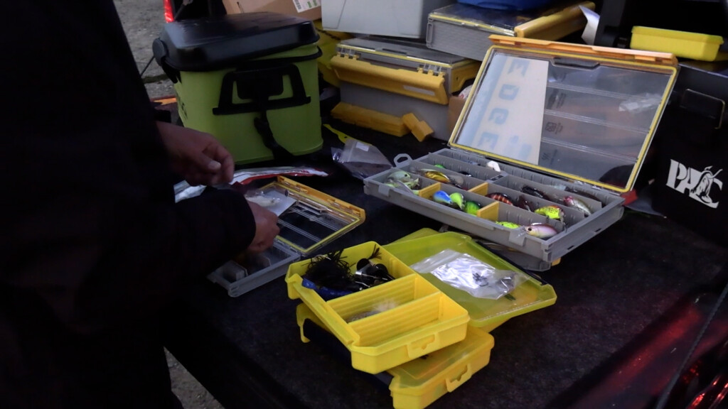 キムケンスタイルvol.19 「増水時の巻き撃ち展開【Bカスタムチャター＆コンツアージグ】」 | 釣りの総合動画サイト「Vish（ヴィッシュ）」